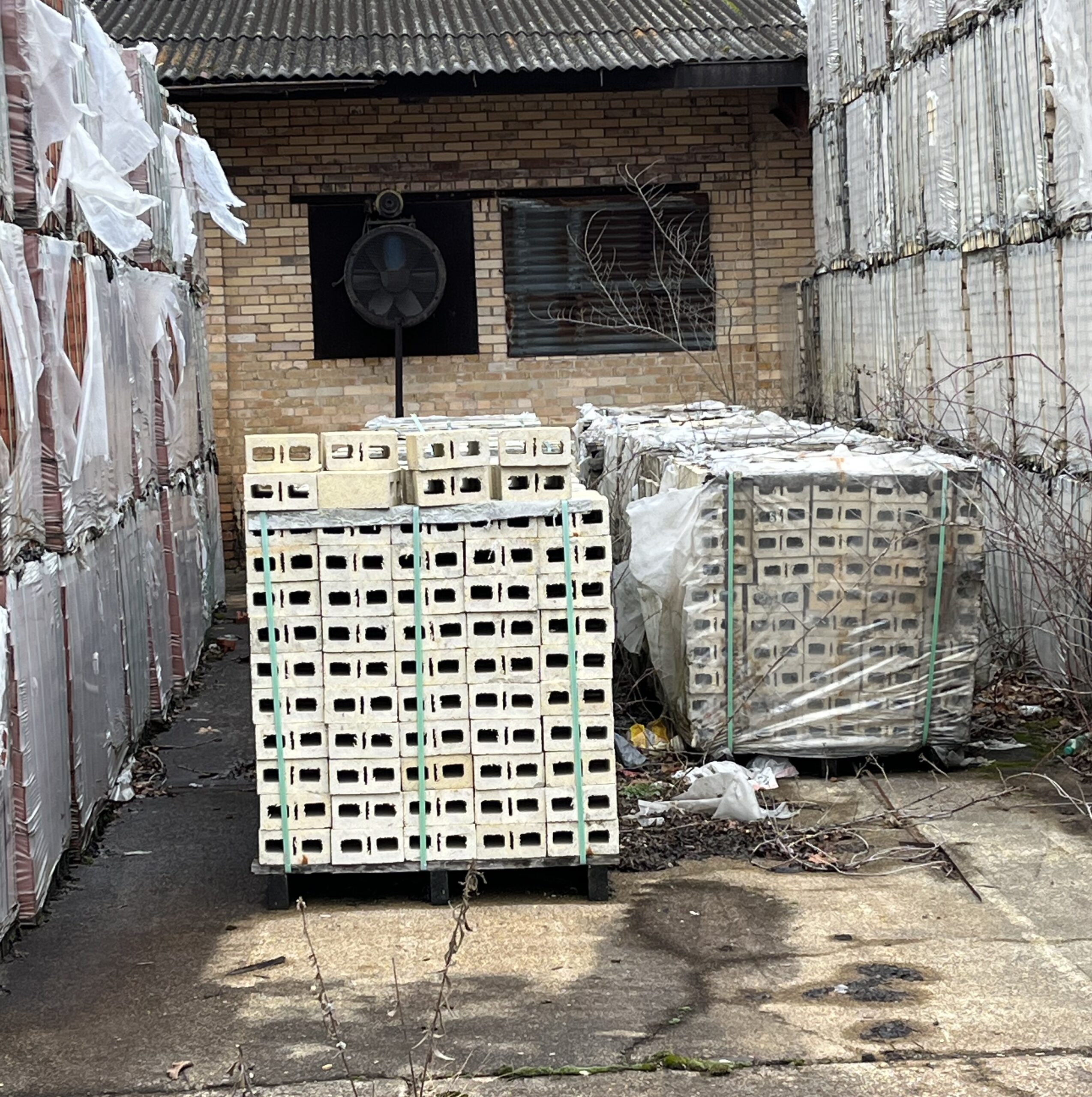 Two Hole Mason Block – Continental Clay Company